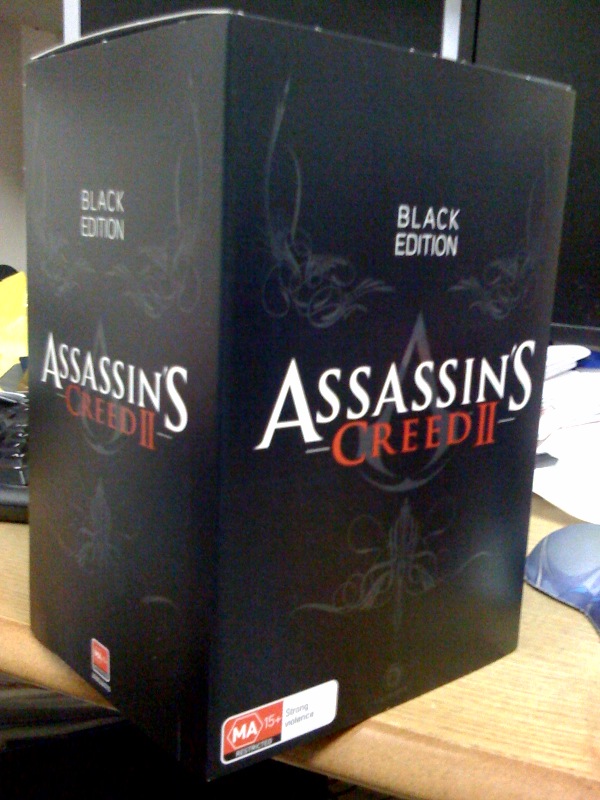 Assassin’s Creed II – White and Black collector’s editions unboxing ...